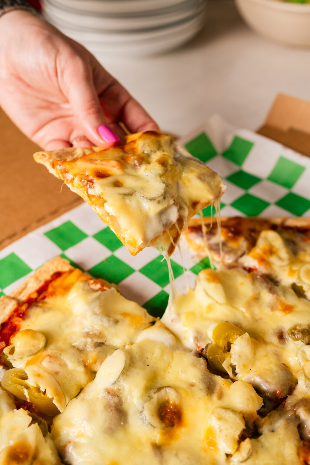 Chicago's Best Tavern-style Pizza - WG Pizza's